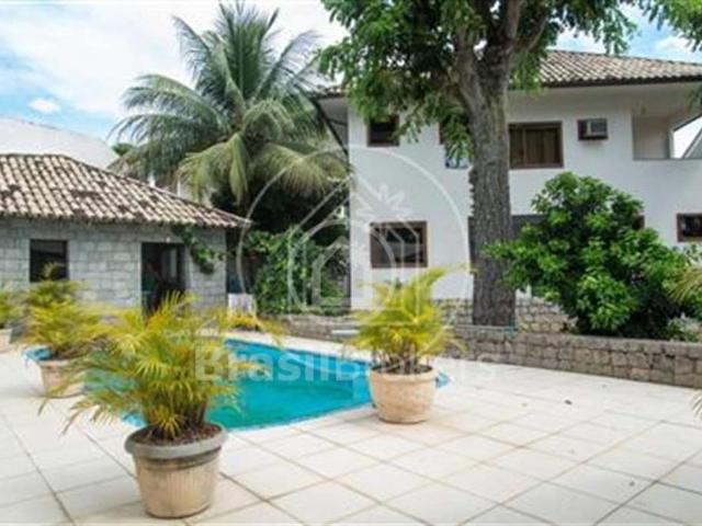 Casa / Sobrado em Condomínio para Venda em Rio de Janeiro/RJ Jacarepaguá 4 Quartos