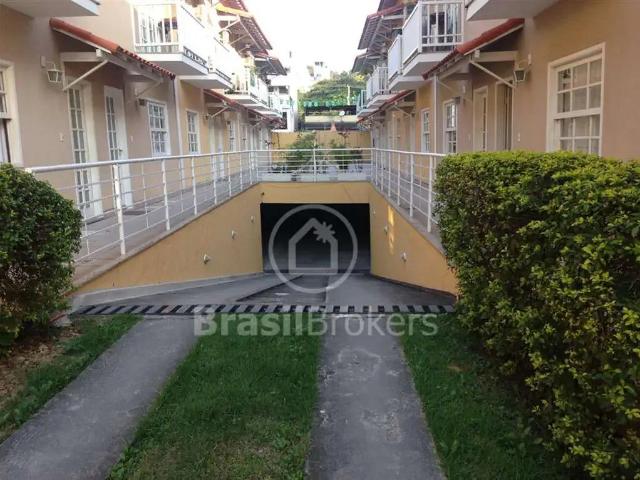 Casa / Sobrado em Condomínio para Venda em Rio de Janeiro/RJ Pechincha 2 Quartos