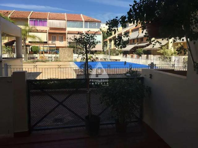 Casa / Sobrado em Condomínio para Venda em Rio de Janeiro/RJ Recreio dos Bandeirantes 3 Quartos