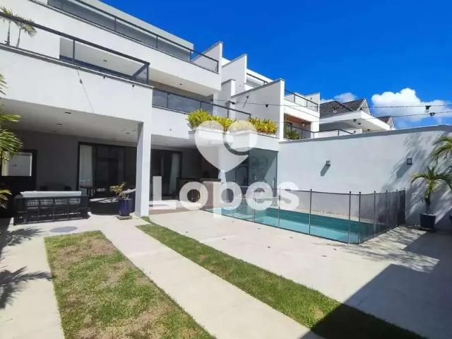Casa / Sobrado em Condomínio para Venda em Rio de Janeiro/RJ Recreio dos Bandeirantes 3 Quartos