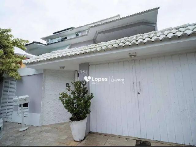 Casa / Sobrado em Condomínio para Venda em Rio de Janeiro/RJ Recreio dos Bandeirantes 4 Quartos