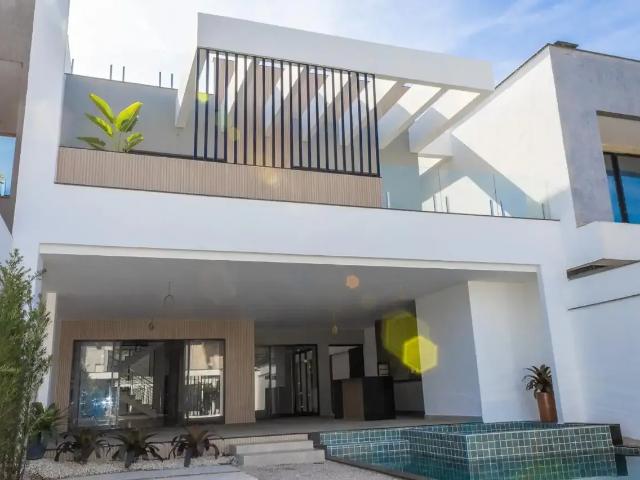 Casa / Sobrado em Condomínio para Venda em Rio de Janeiro/RJ Recreio dos Bandeirantes 5 Quartos