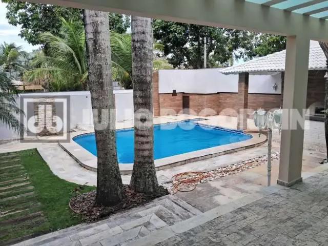 Casa / Sobrado em Condomínio para Venda em Rio de Janeiro/RJ Recreio dos Bandeirantes 5 Quartos