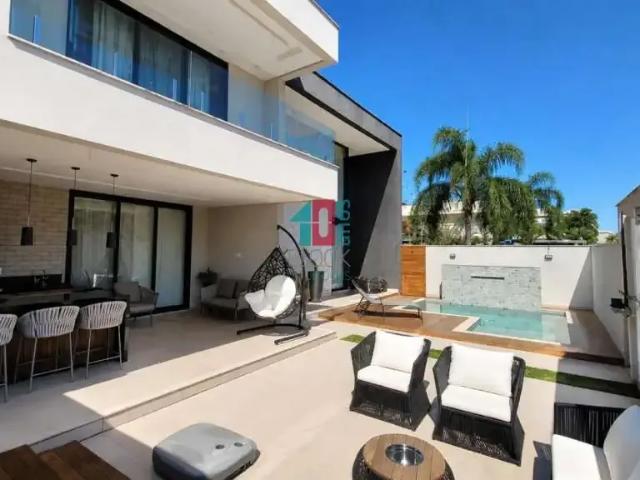 Casa / Sobrado em Condomínio para Venda em Rio de Janeiro/RJ Recreio dos Bandeirantes 5 Quartos