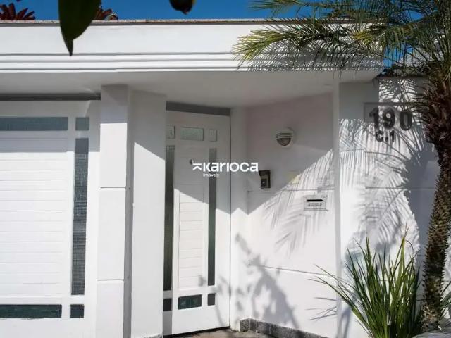 Casa / Sobrado em Condomínio para Venda em Rio de Janeiro/RJ Recreio dos Bandeirantes 5 Quartos
