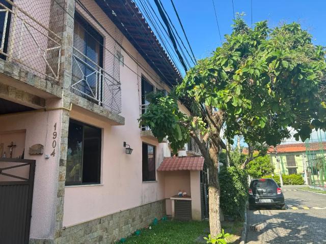Casa / Sobrado em Condomínio para Venda em Rio de Janeiro/RJ Taquara 5 Quartos