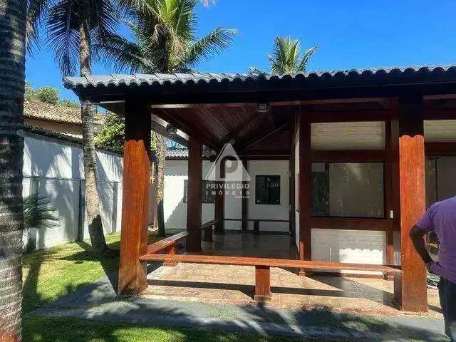 Casa / Sobrado em Condomínio para Venda em Rio de Janeiro/RJ Vargem Grande 4 Quartos