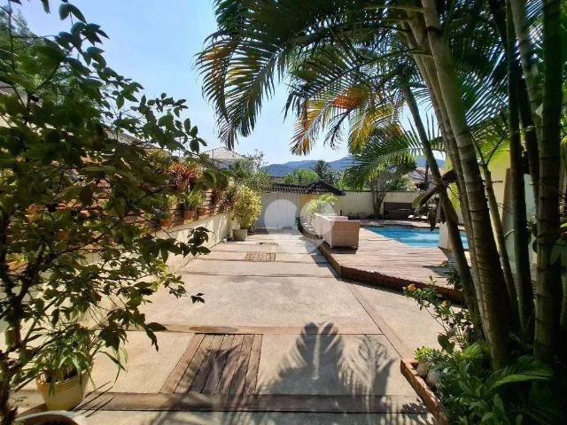Casa / Sobrado em Condomínio para Venda em Rio de Janeiro/RJ Vargem Pequena 4 Quartos