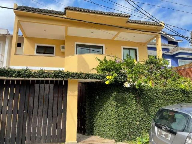 Casa / Sobrado em Condomínio para Venda em Rio de Janeiro/RJ Vargem Pequena 5 Quartos