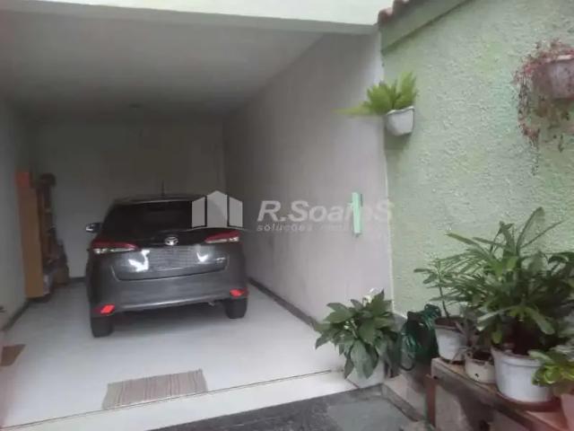 Casa / Sobrado em Condomínio para Venda em Rio de Janeiro/RJ Vila Valqueire 3 Quartos