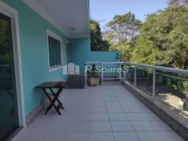 Casa / Sobrado em Condomínio para Venda em Rio de Janeiro/RJ Vila Valqueire 4 Quartos