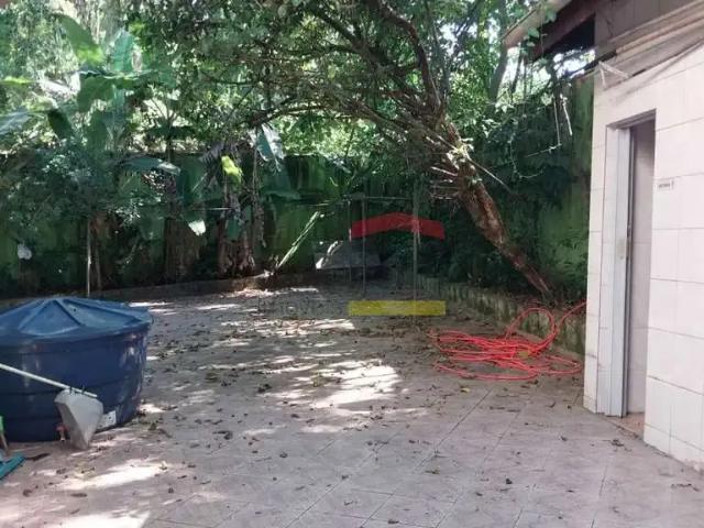Casa / Sobrado em Condomínio para Venda em São Vicente/SP Morro dos Barbosas 4 Quartos