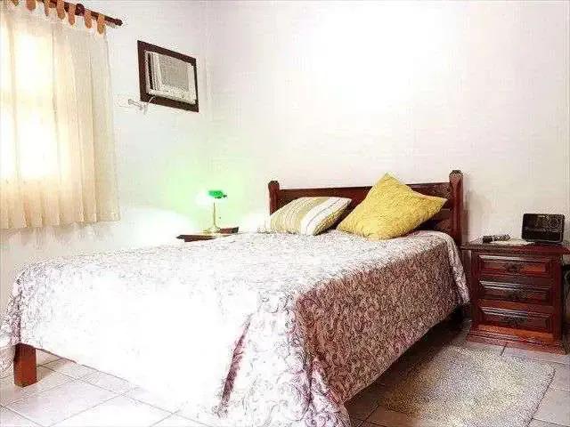 Casa / Sobrado em Condomínio para Venda em São Vicente/SP Vila Valença 3 Quartos