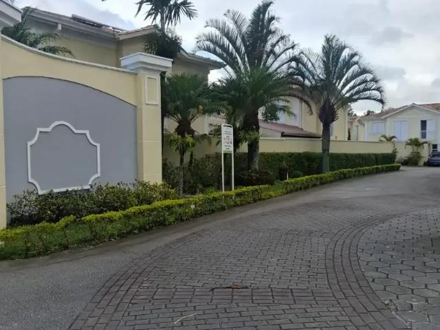 Casa / Sobrado em Condomínio para Venda em São Bernardo do Campo/SP Jordanópolis 3 Quartos