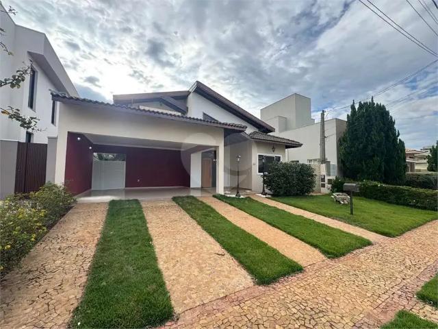 Casa / Sobrado em Condomínio para Venda em São Carlos/SP Parque Faber Castell I 3 Quartos