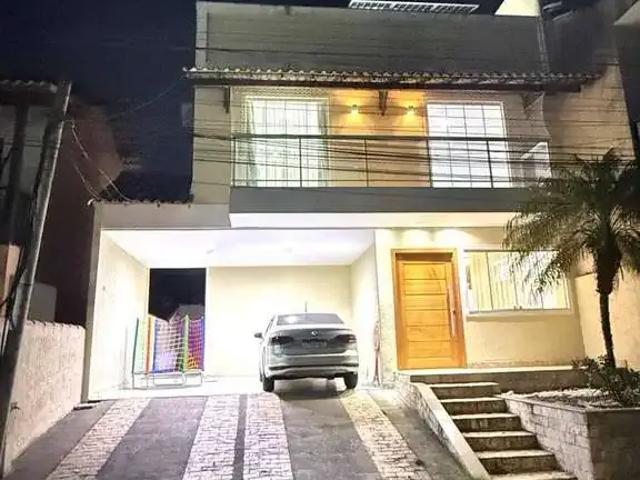 Casa / Sobrado em Condomínio para Venda em São Gonçalo/RJ Arsenal 4 Quartos