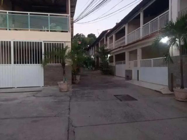 Casa / Sobrado em Condomínio para Venda em São Gonçalo/RJ Mutondo 3 Quartos