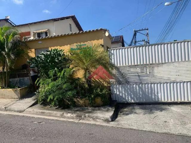 Casa / Sobrado em Condomínio para Venda em São Gonçalo/RJ Pacheco 2 Quartos