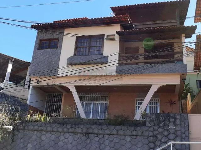 Casa / Sobrado em Condomínio para Venda em São Gonçalo/RJ Venda da Cruz 4 Quartos