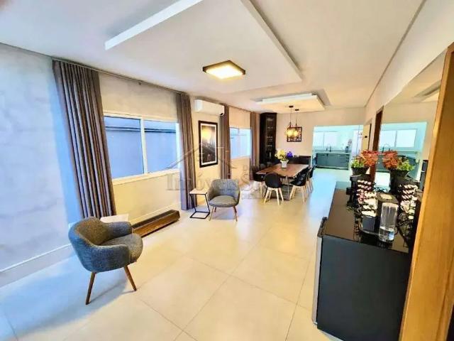 Casa / Sobrado em Condomínio para Venda em São José dos Campos/SP Urbanova 4 Quartos