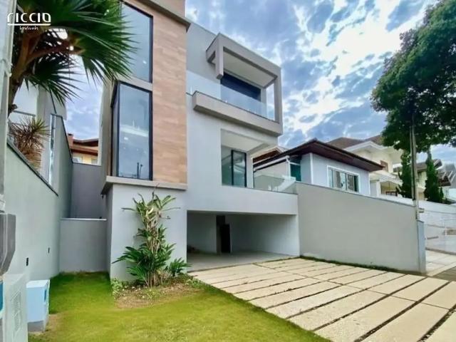 Casa / Sobrado em Condomínio para Venda em São José dos Campos/SP Urbanova 4 Quartos