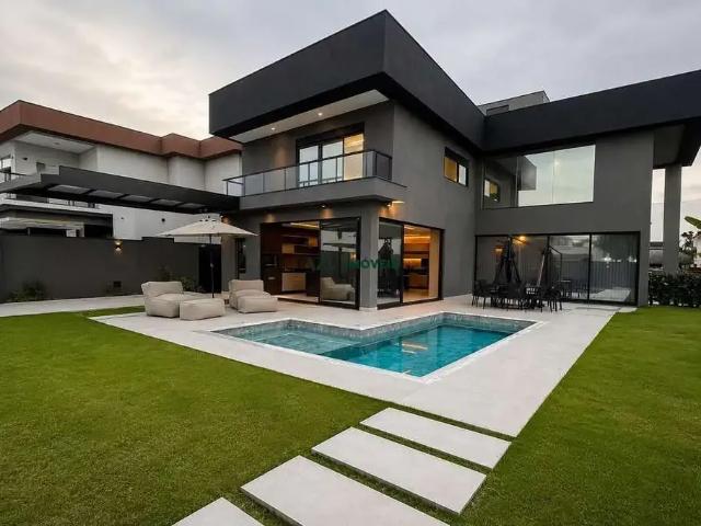 Casa / Sobrado em Condomínio para Venda em São José dos Campos/SP Condomínio Residencial Monte Carlo 4 Quartos