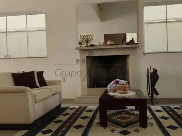 Casa / Sobrado em Condomínio para Venda em São José dos Campos/SP Urbanova 4 Quartos