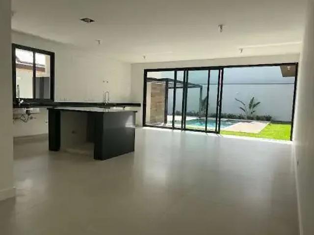 Casa / Sobrado em Condomínio para Venda em São José dos Campos/SP Urbanova 4 Quartos