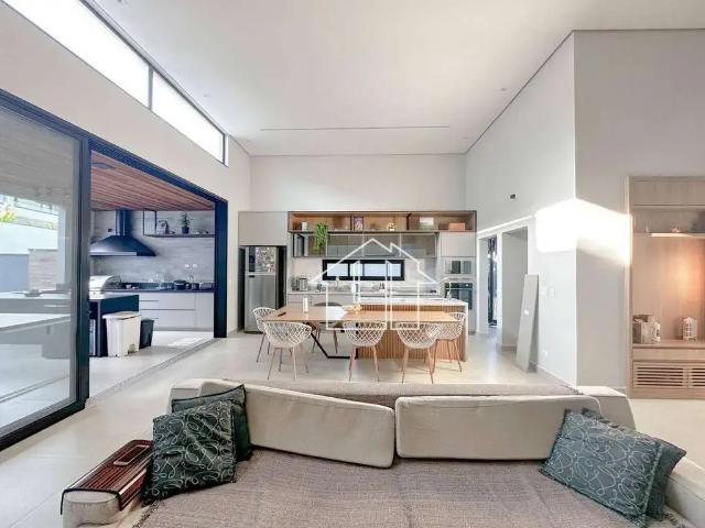 Casa / Sobrado em Condomínio para Venda em São José dos Campos/SP Urbanova 4 Quartos