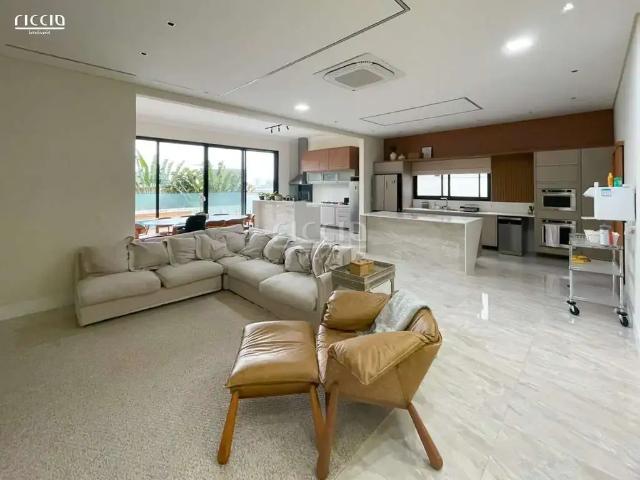 Casa / Sobrado em Condomínio para Venda em São José dos Campos/SP Urbanova 4 Quartos
