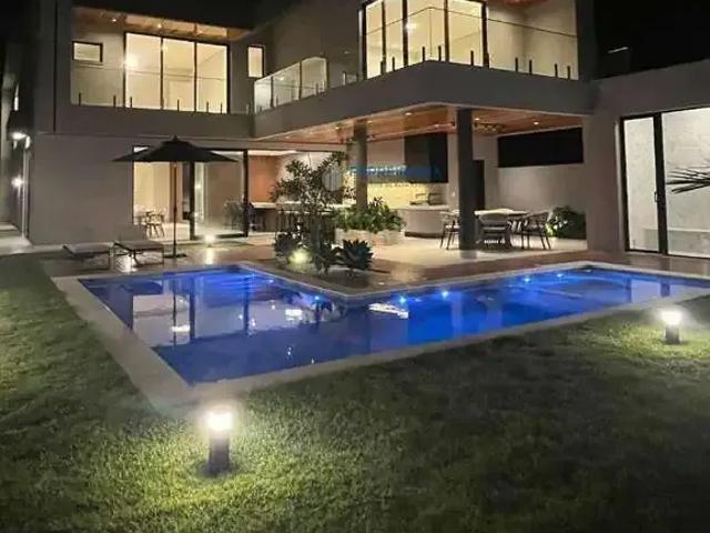 Casa / Sobrado em Condomínio para Venda em São José dos Campos/SP Urbanova 5 Quartos