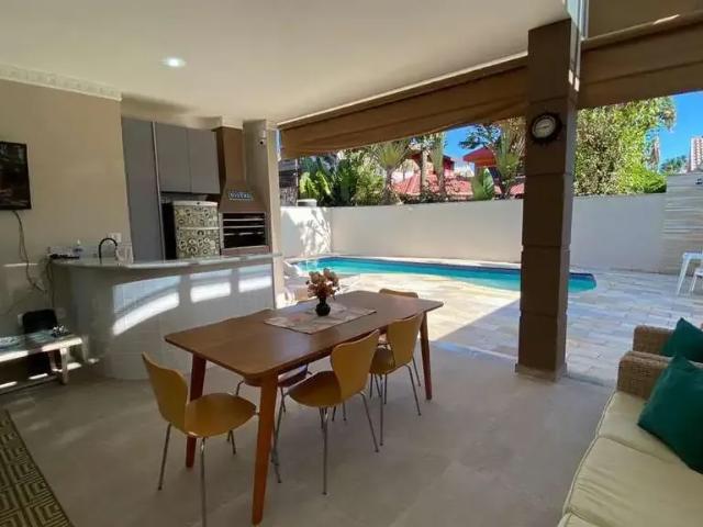 Casa / Sobrado em Condomínio para Venda em São José dos Campos/SP Urbanova 5 Quartos