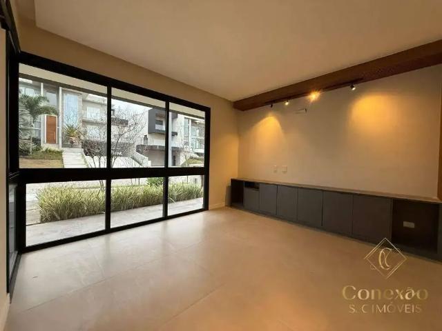 Casa / Sobrado em Condomínio para Venda em São José dos Campos/SP Urbanova 5 Quartos