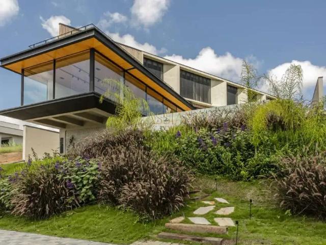Casa / Sobrado em Condomínio para Venda em São José dos Campos/SP Urbanova 5 Quartos
