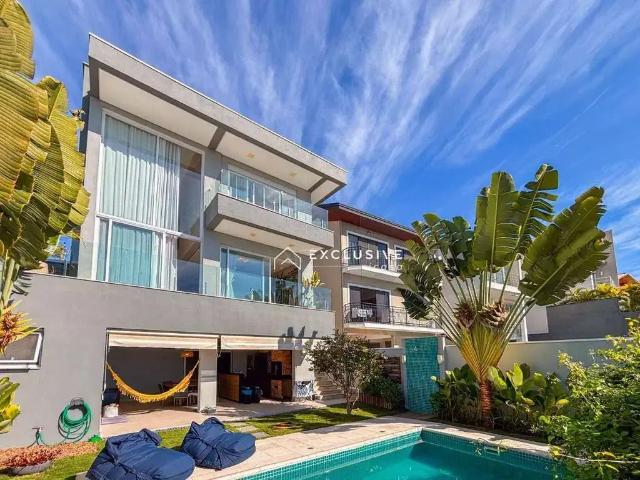 Casa / Sobrado em Condomínio para Venda em São José dos Campos/SP Urbanova 3 Quartos