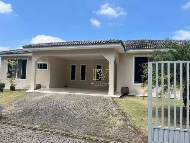 Casa / Sobrado em Condomínio para Venda em São José dos Campos/SP Urbanova 3 Quartos
