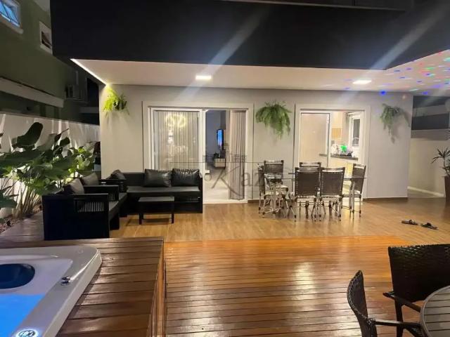 Casa / Sobrado em Condomínio para Venda em São José dos Campos/SP Urbanova 3 Quartos