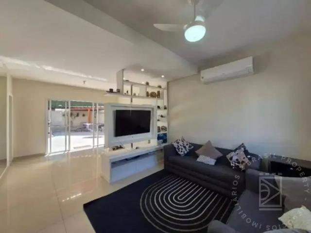 Casa / Sobrado em Condomínio para Venda em São José dos Campos/SP Urbanova 3 Quartos