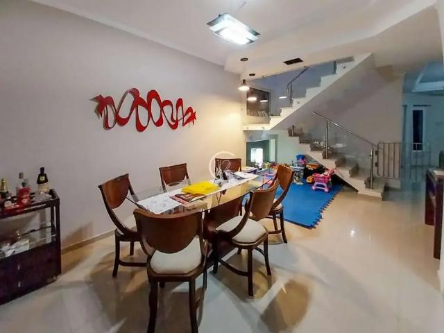 Casa / Sobrado em Condomínio para Venda em São José dos Campos/SP Urbanova 3 Quartos
