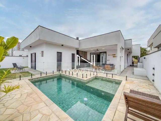 Casa / Sobrado em Condomínio para Venda em São José dos Campos/SP Urbanova 3 Quartos