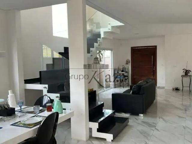 Casa / Sobrado em Condomínio para Venda em São José dos Campos/SP Urbanova 3 Quartos