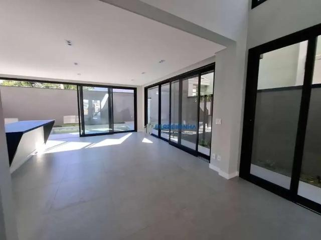 Casa / Sobrado em Condomínio para Venda em São José dos Campos/SP Urbanova 3 Quartos