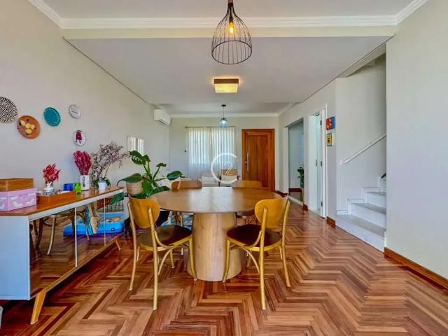 Casa / Sobrado em Condomínio para Venda em São José dos Campos/SP Urbanova 3 Quartos
