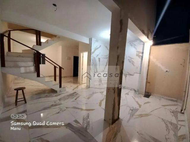 Casa / Sobrado em Condomínio para Venda em São José dos Campos/SP Vila São Bento 3 Quartos