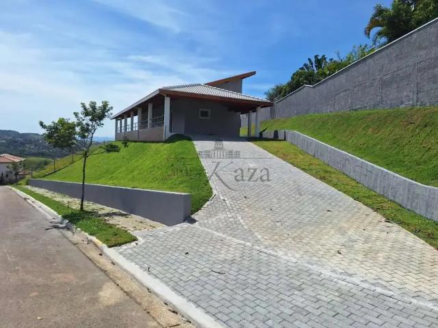 Casa / Sobrado em Condomínio para Venda em São José dos Campos/SP Condomínio Residencial Mantiqueira 3 Quartos