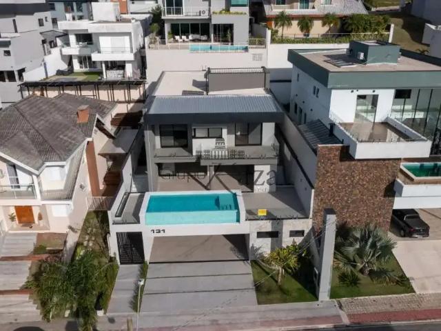 Casa / Sobrado em Condomínio para Venda em São José dos Campos/SP Condomínio Residencial Jaguary 5 Quartos
