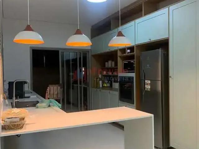 Casa / Sobrado em Condomínio para Venda em São José dos Campos/SP Eugênio de Mello 3 Quartos
