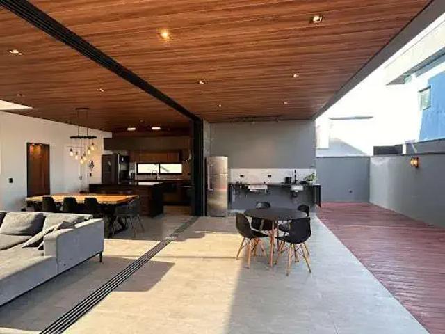 Casa / Sobrado em Condomínio para Venda em São José dos Campos/SP Floresta 3 Quartos