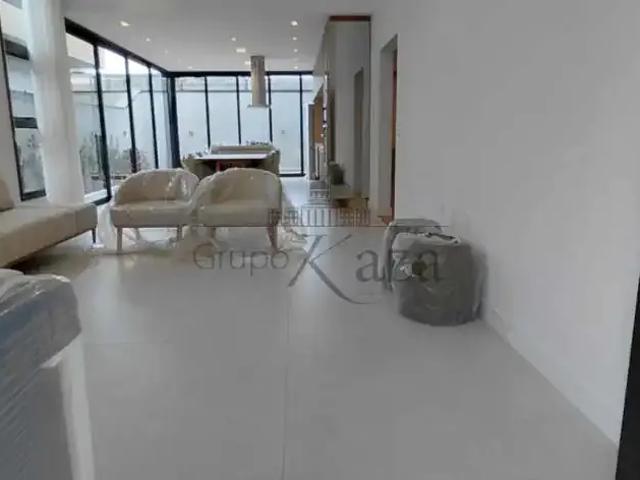 Casa / Sobrado em Condomínio para Venda em São José dos Campos/SP Floresta 3 Quartos