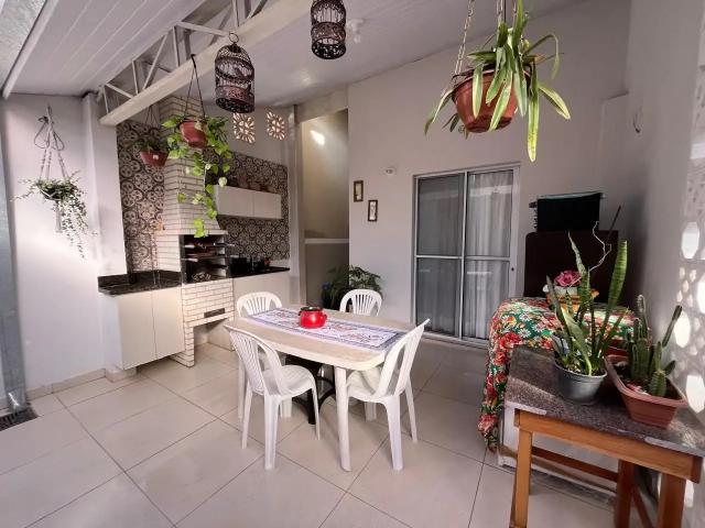 Casa / Sobrado em Condomínio para Venda em São José dos Campos/SP Jardim América 3 Quartos